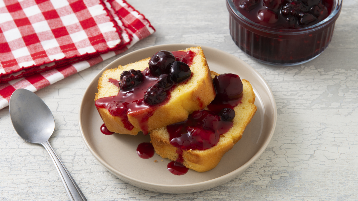 Cherry Berry Sauce • Argo Starch